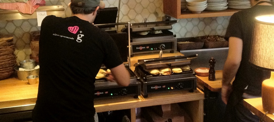 Guida Completa a Come Aprire una Paninoteca | Aprire Un Bar